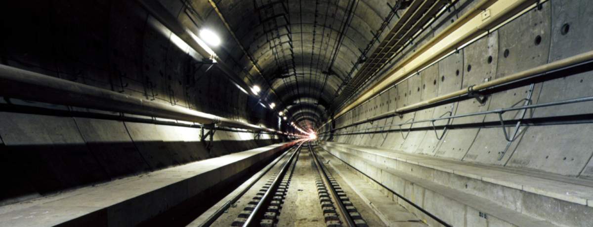 تونل مانش | طولانی ترین تونل جهان چگونه ساخته شد؟ - ایوار